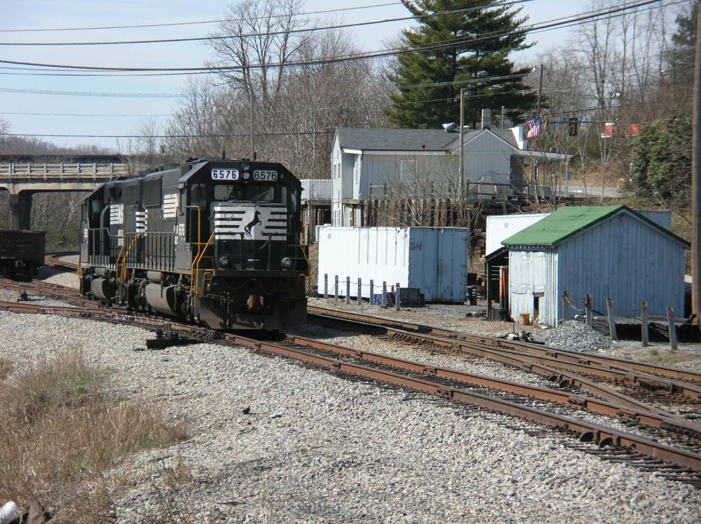NS Altavista,VA. former Virginian rwy gray building on right was 'dismantled' in 2007. Dif numb ...